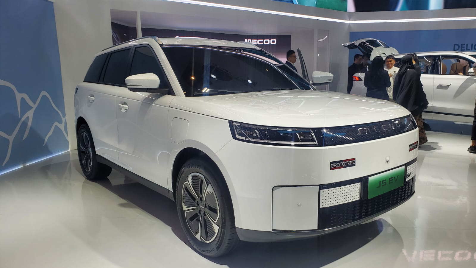 Pertama di Dunia, Jaecoo J5 EV Dikenalkan di IIMS 2025